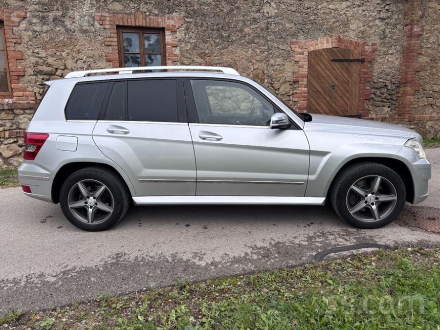 Pelēks Mercedes-Benz GLK 320 2008 Bauska, ar dzinēja tilpumu 3.00 L un nobraukumu 393 tūkst. km par 5000 €, foto 12 vietnē AUTOMOTO.COM.LV