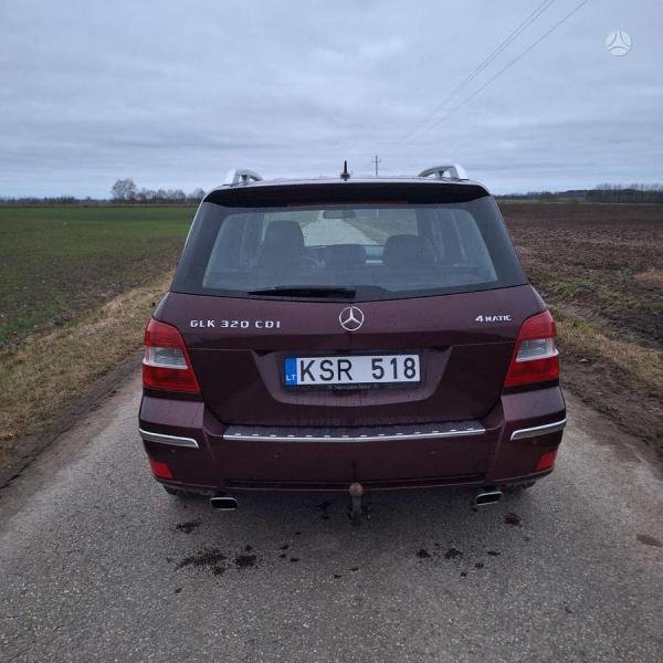Red Mercedes-Benz GLK 320 2008 in Marijampole, with an engine capacity of 2.99 L and mileage of 244 thousand km for 5850 €, photo 3 on AUTOMOTO.COM.LV
