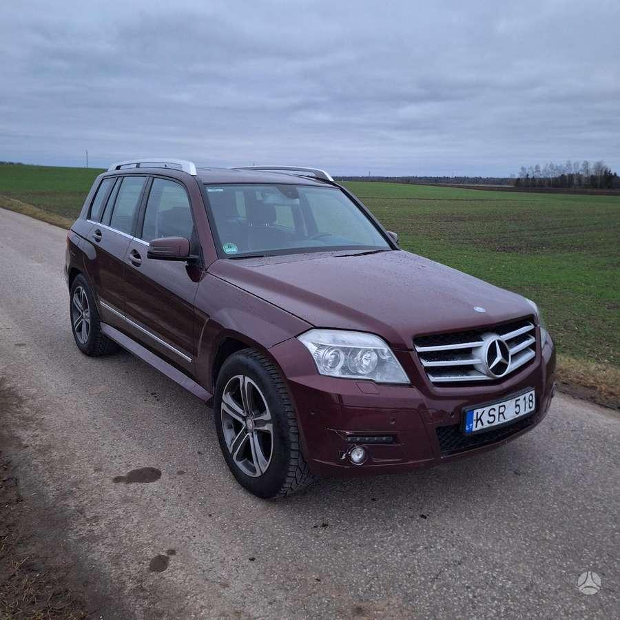 Red Mercedes-Benz GLK 320 2008 in Marijampole, with an engine capacity of 2.99 L and mileage of 244 thousand km for 5850 €, photo 6 on AUTOMOTO.COM.LV