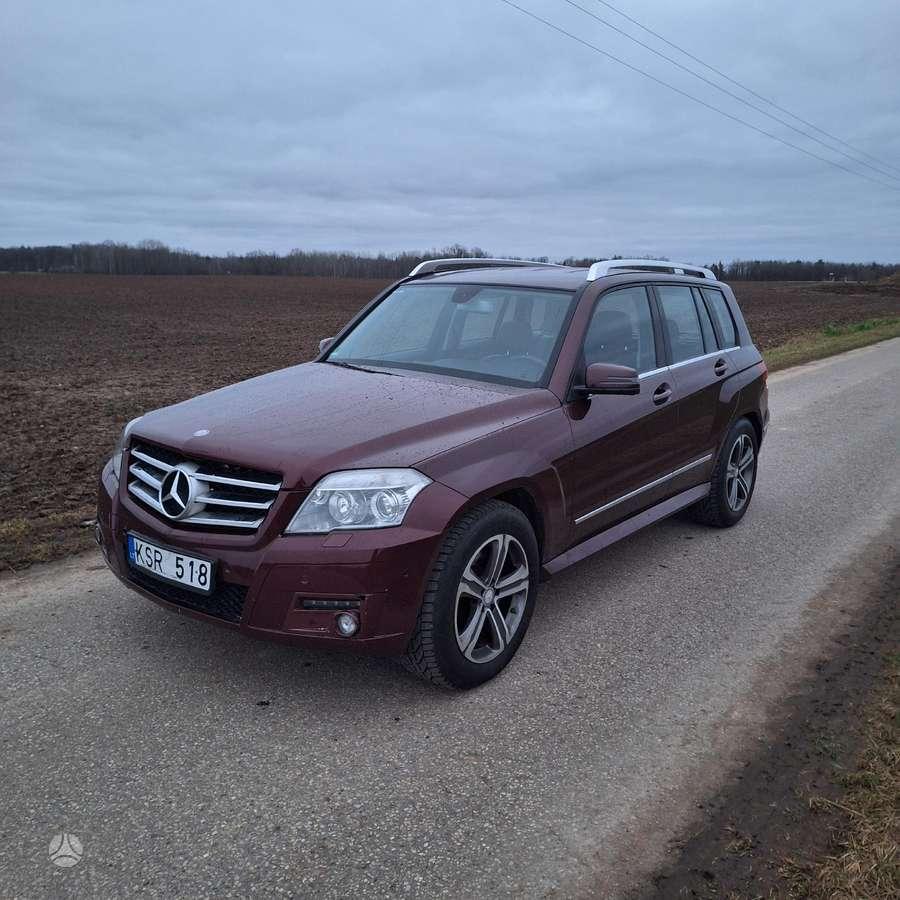 Red Mercedes-Benz GLK 320 2008 in Marijampole, with an engine capacity of 2.99 L and mileage of 244 thousand km for 5850 €, photo 7 on AUTOMOTO.COM.LV