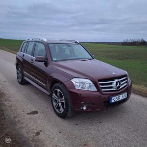 Sarkans Mercedes-Benz GLK 320 2008 Marijampole, ar dzinēja tilpumu 2.99 L un nobraukumu 244 tūkst. km par 5700 €, foto 2 vietnē AUTOMOTO.COM.LV
