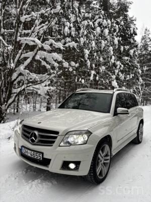 Balts Mercedes-Benz GLK 320 2008 Daugavpils, ar dzinēja tilpumu 3.00 L un nobraukumu 193 tūkst. km par 7200 €, foto 3 vietnē AUTOMOTO.COM.LV