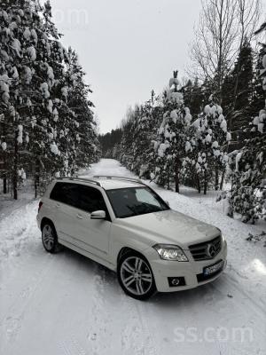 Balts Mercedes-Benz GLK 320 2008 Daugavpils, ar dzinēja tilpumu 3.00 L un nobraukumu 193 tūkst. km par 7200 €, foto 5 vietnē AUTOMOTO.COM.LV