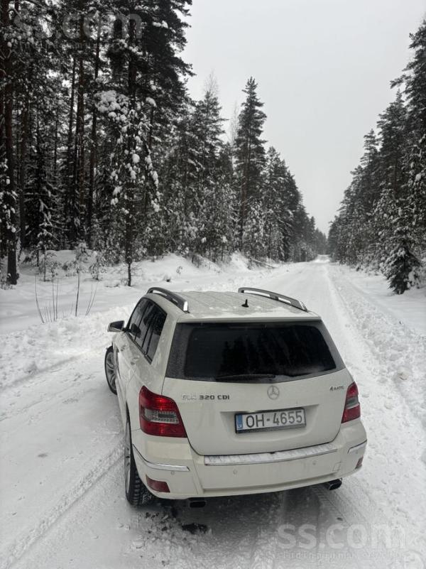 White Mercedes-Benz GLK 320 2008 in Daugavpils, with an engine capacity of 3.00 L and mileage of 193 thousand km for 7200 €, photo 9 on AUTOMOTO.COM.LV