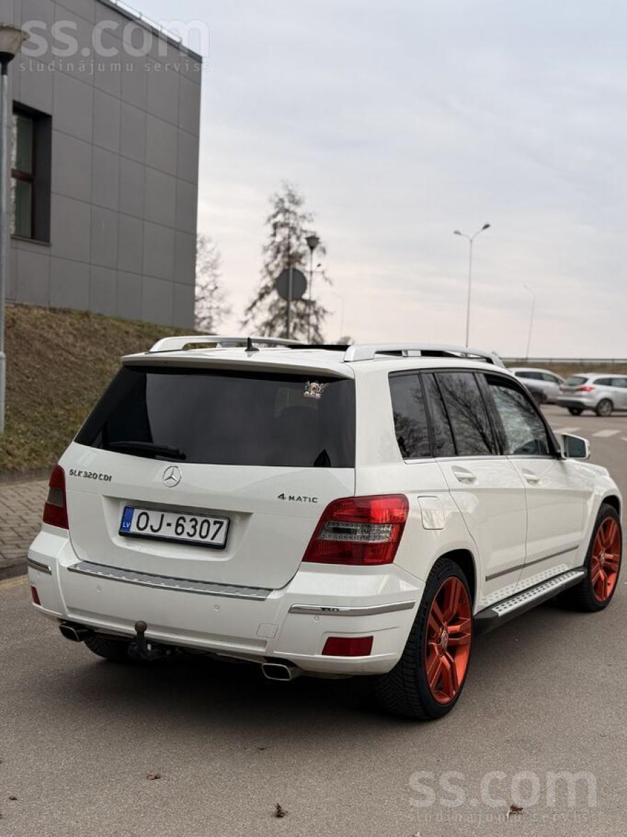 White Mercedes-Benz GLK 320 2008 in Daugavpils, with an engine capacity of 3.00 L and mileage of 0 thousand km for 6500 €, photo 15 on AUTOMOTO.COM.LV