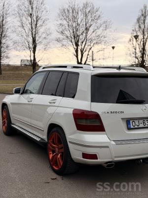 White Mercedes-Benz GLK 320 2008 in Daugavpils, with an engine capacity of 3.00 L and mileage of 0 thousand km for 6500 €, photo 16 on AUTOMOTO.COM.LV