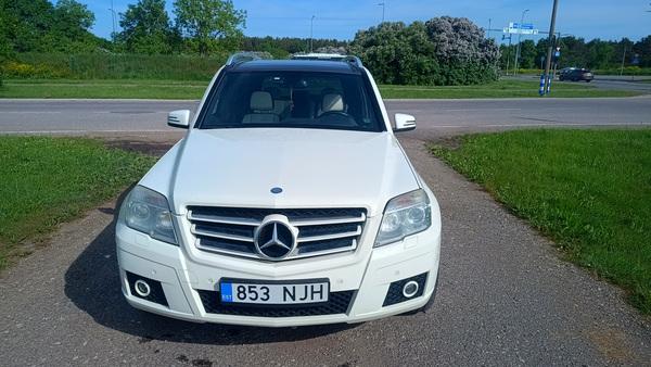 White Mercedes-Benz GLK 320 2009 in Tallinn, with an engine capacity of 3.00 L and mileage of 295 thousand km for 9000 €, photo 2 on AUTOMOTO.COM.LV