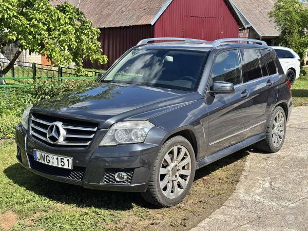Черный Мерседес ГЛК 350 2008 в Расейняй, объемом двигателя 2.99 л и пробегом 335 тыс. км за 6400 €, фото 1 на AUTOMOTO.COM.LV