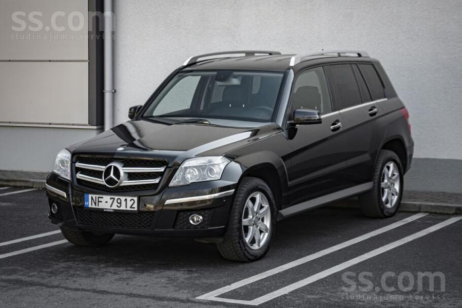 Black Mercedes-Benz GLK 350 2009 in Riga, with an engine capacity of 3.00 L and mileage of 259 thousand km for 8490 €, photo 1 on AUTOMOTO.COM.LV