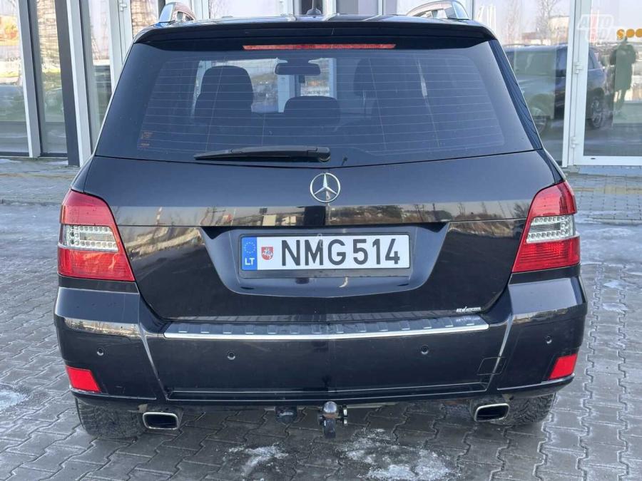 Черный Мерседес ГЛК 350 2009 в Вильнюс, объемом двигателя 3.00 л и пробегом 325 тыс. км за 5800 €, фото 6 на AUTOMOTO.COM.LV