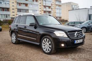 Black Mercedes-Benz GLK 350 2009 in Liepaja, with an engine capacity of 3.00 L and mileage of 253 thousand km for 8900 €, photo 5 on AUTOMOTO.COM.LV