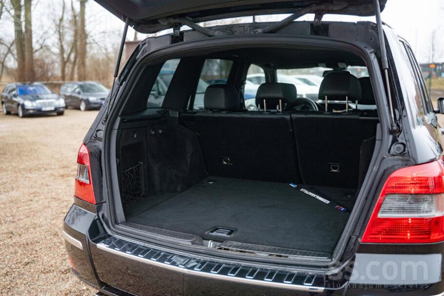 Black Mercedes-Benz GLK 350 2009 in Liepaja, with an engine capacity of 3.00 L and mileage of 253 thousand km for 8900 €, photo 18 on AUTOMOTO.COM.LV