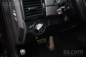Black Mercedes-Benz GLK 350 2009 in Liepaja, with an engine capacity of 3.00 L and mileage of 253 thousand km for 8900 €, photo 24 on AUTOMOTO.COM.LV