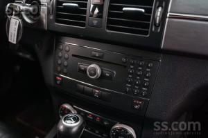 Black Mercedes-Benz GLK 350 2009 in Liepaja, with an engine capacity of 3.00 L and mileage of 253 thousand km for 8900 €, photo 30 on AUTOMOTO.COM.LV