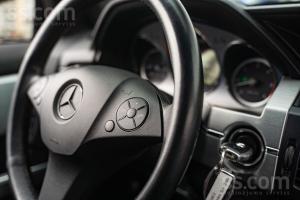 Black Mercedes-Benz GLK 350 2009 in Liepaja, with an engine capacity of 3.00 L and mileage of 253 thousand km for 8900 €, photo 32 on AUTOMOTO.COM.LV