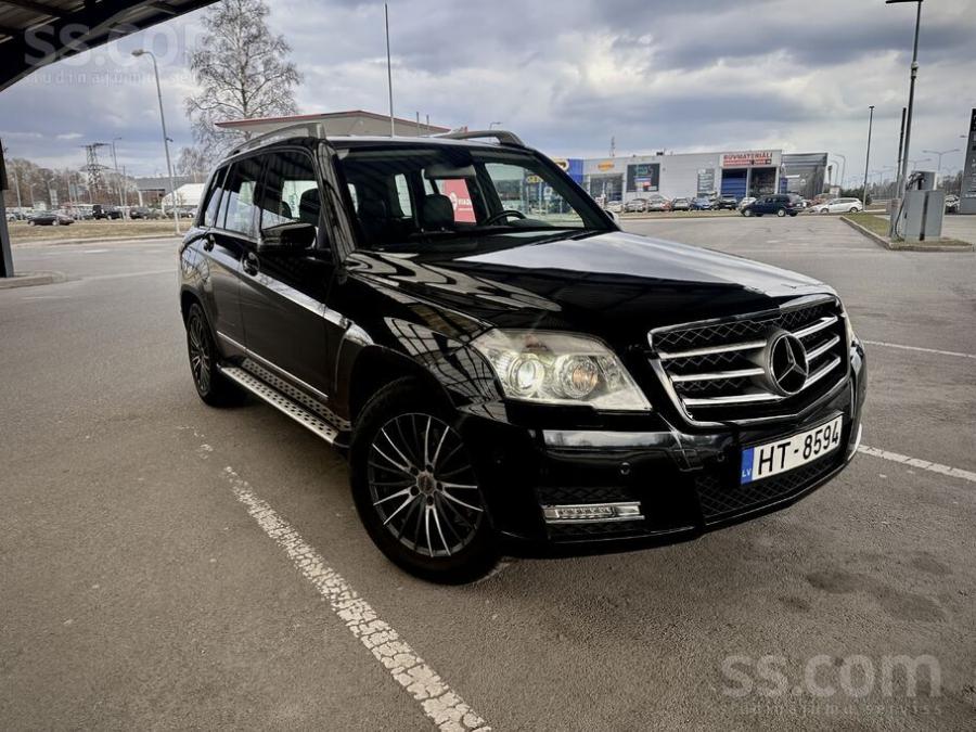 Melns Mercedes-Benz GLK 350 2009 Rīga, ar dzinēja tilpumu 3.00 L un nobraukumu 147 tūkst. km par 9200 €, foto 3 vietnē AUTOMOTO.COM.LV