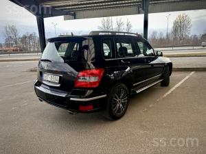 Melns Mercedes-Benz GLK 350 2009 Rīga, ar dzinēja tilpumu 3.00 L un nobraukumu 147 tūkst. km par 9200 €, foto 4 vietnē AUTOMOTO.COM.LV