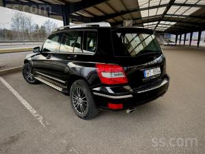 Melns Mercedes-Benz GLK 350 2009 Rīga, ar dzinēja tilpumu 3.00 L un nobraukumu 147 tūkst. km par 9200 €, foto 5 vietnē AUTOMOTO.COM.LV
