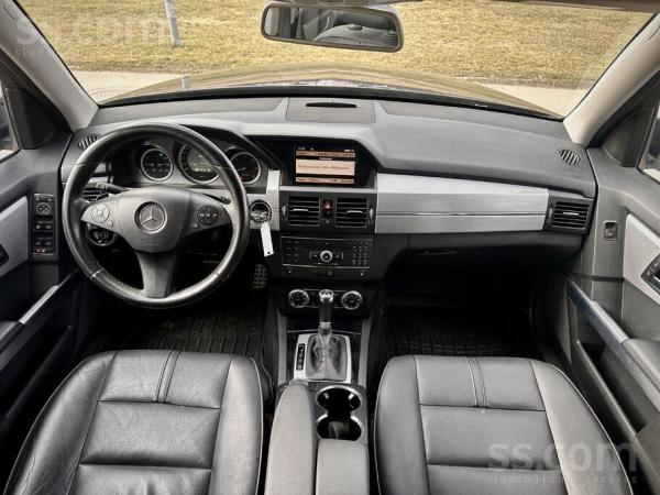 Melns Mercedes-Benz GLK 350 2009 Rīga, ar dzinēja tilpumu 3.00 L un nobraukumu 147 tūkst. km par 9200 €, foto 9 vietnē AUTOMOTO.COM.LV