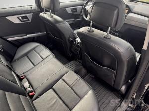 Melns Mercedes-Benz GLK 350 2009 Rīga, ar dzinēja tilpumu 3.00 L un nobraukumu 147 tūkst. km par 9200 €, foto 11 vietnē AUTOMOTO.COM.LV