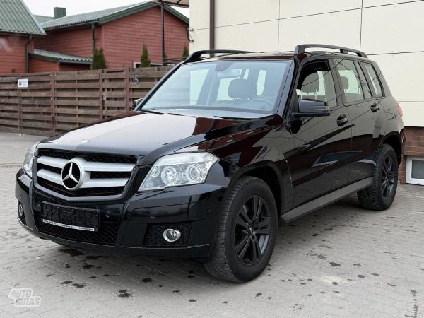 Black Mercedes-Benz GLK 350 2009 in Kretinga, with an engine capacity of 3.00 L and mileage of 220 thousand km for 7600 €, photo 4 on AUTOMOTO.COM.LV