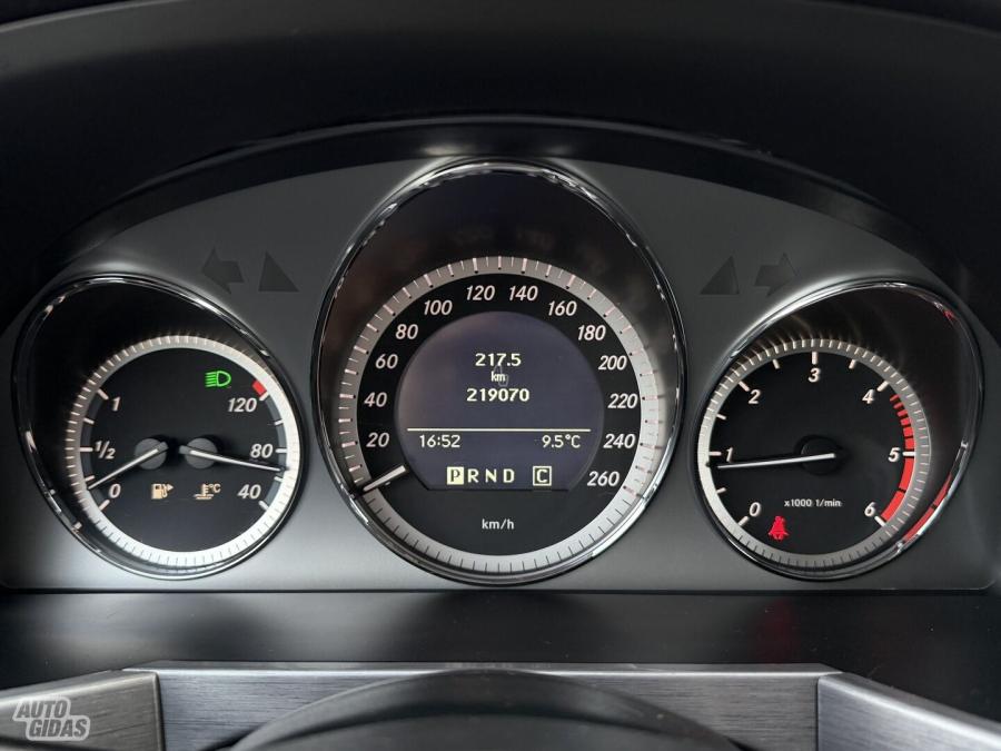 Melns Mercedes-Benz GLK 350 2009 Kretinga, ar dzinēja tilpumu 3.00 L un nobraukumu 220 tūkst. km par 7600 €, foto 16 vietnē AUTOMOTO.COM.LV