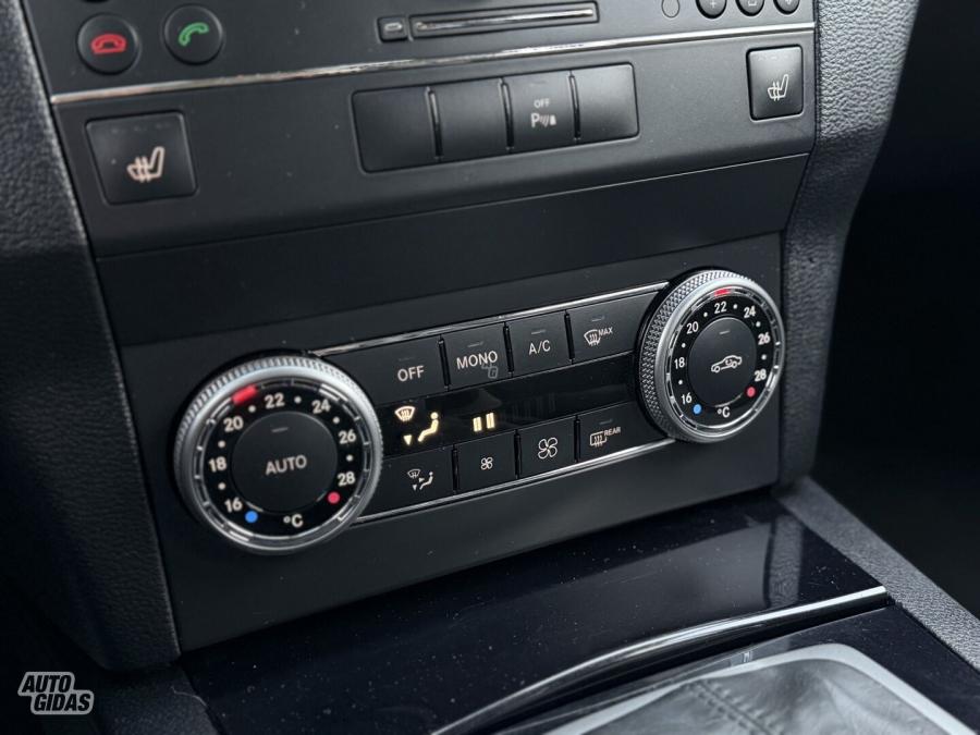 Melns Mercedes-Benz GLK 350 2009 Kretinga, ar dzinēja tilpumu 3.00 L un nobraukumu 220 tūkst. km par 7600 €, foto 18 vietnē AUTOMOTO.COM.LV