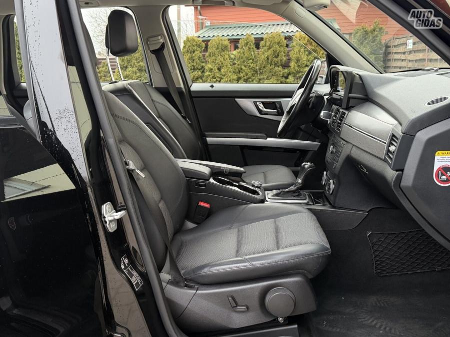 Melns Mercedes-Benz GLK 350 2009 Kretinga, ar dzinēja tilpumu 3.00 L un nobraukumu 220 tūkst. km par 7600 €, foto 20 vietnē AUTOMOTO.COM.LV