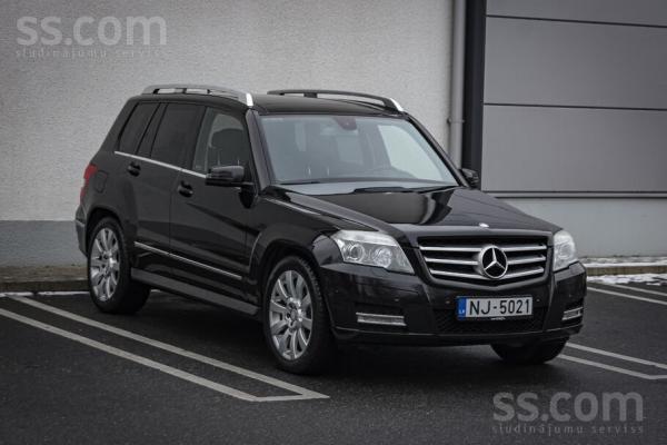 Melns Mercedes-Benz GLK 350 2010 Rīga, ar dzinēja tilpumu 3.00 L un nobraukumu 0 tūkst. km par 8990 €, foto 3 vietnē AUTOMOTO.COM.LV