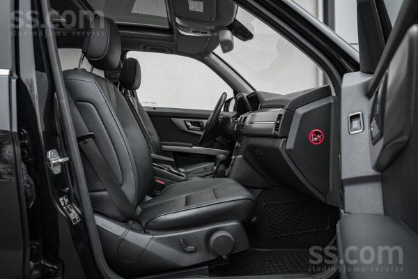 Melns Mercedes-Benz GLK 350 2010 Rīga, ar dzinēja tilpumu 3.00 L un nobraukumu 0 tūkst. km par 7990 €, foto 10 vietnē AUTOMOTO.COM.LV
