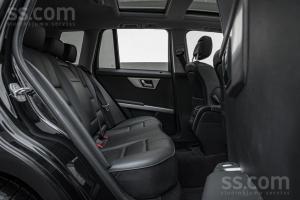 Черный Мерседес ГЛК 350 2010 в Рига, объемом двигателя 3.00 л и пробегом 0 тыс. км за 7990 €, фото 13 на AUTOMOTO.COM.LV