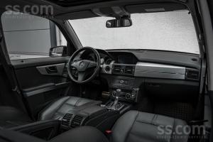 Черный Мерседес ГЛК 350 2010 в Рига, объемом двигателя 3.00 л и пробегом 0 тыс. км за 7990 €, фото 14 на AUTOMOTO.COM.LV