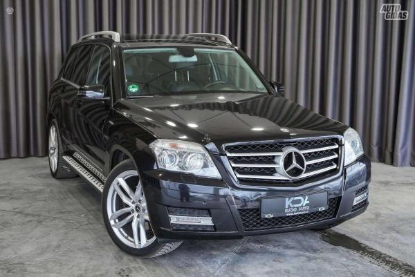 Black Mercedes-Benz GLK 350 2012 in Marijampole, with an engine capacity of 3.00 L and mileage of 284 thousand km for 9250 €, photo 2 on AUTOMOTO.COM.LV