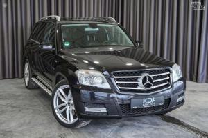 Black Mercedes-Benz GLK 350 2012 in Marijampole, with an engine capacity of 3.00 L and mileage of 284 thousand km for 9250 €, photo 3 on AUTOMOTO.COM.LV