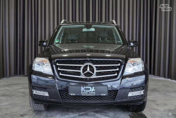 Black Mercedes-Benz GLK 350 2012 in Marijampole, with an engine capacity of 3.00 L and mileage of 284 thousand km for 9250 €, photo 3 on AUTOMOTO.COM.LV