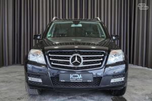 Black Mercedes-Benz GLK 350 2012 in Marijampole, with an engine capacity of 3.00 L and mileage of 284 thousand km for 9250 €, photo 4 on AUTOMOTO.COM.LV