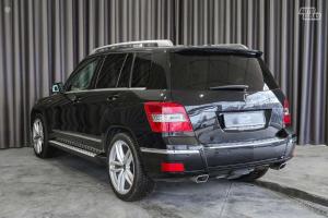Black Mercedes-Benz GLK 350 2012 in Marijampole, with an engine capacity of 3.00 L and mileage of 284 thousand km for 9250 €, photo 9 on AUTOMOTO.COM.LV