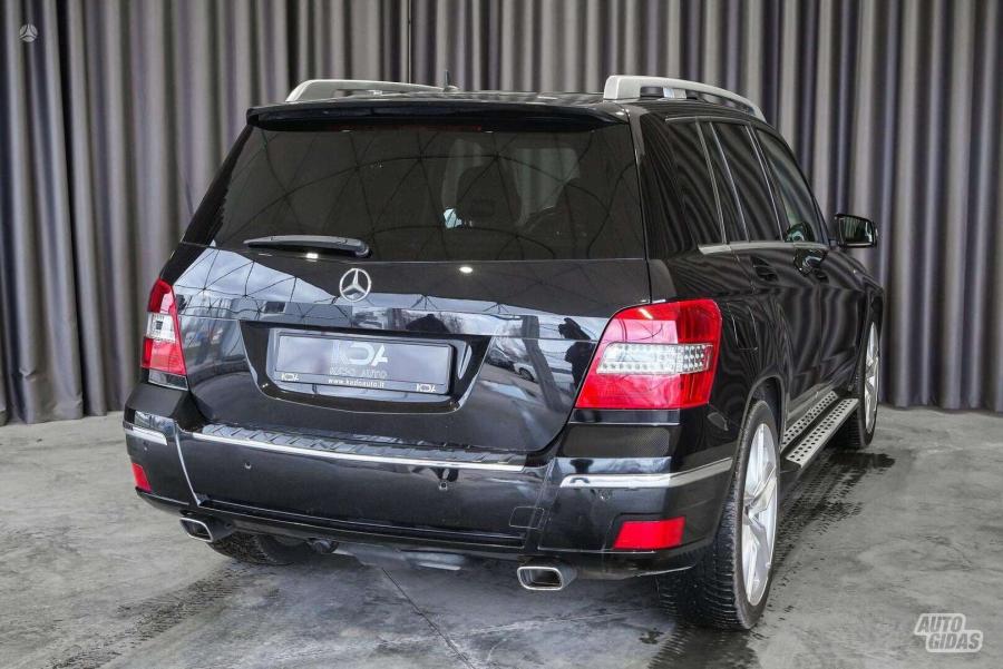 Black Mercedes-Benz GLK 350 2012 in Marijampole, with an engine capacity of 3.00 L and mileage of 284 thousand km for 9250 €, photo 12 on AUTOMOTO.COM.LV