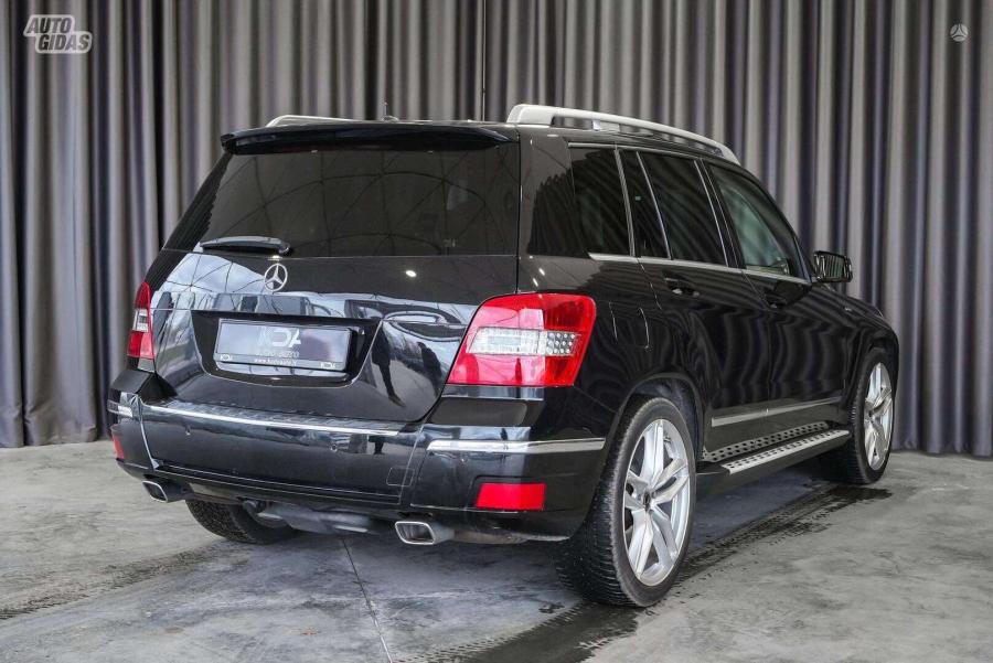 Black Mercedes-Benz GLK 350 2012 in Marijampole, with an engine capacity of 3.00 L and mileage of 284 thousand km for 9250 €, photo 13 on AUTOMOTO.COM.LV