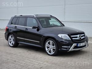 Black Mercedes-Benz GLK 350 2012 in Riga, with an engine capacity of 3.00 L and mileage of 220 thousand km for 14490 €, photo 4 on AUTOMOTO.COM.LV