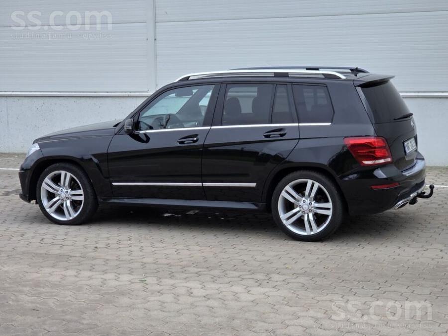 Black Mercedes-Benz GLK 350 2012 in Riga, with an engine capacity of 3.00 L and mileage of 220 thousand km for 14490 €, photo 10 on AUTOMOTO.COM.LV
