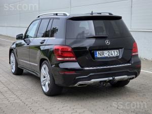Black Mercedes-Benz GLK 350 2012 in Riga, with an engine capacity of 3.00 L and mileage of 220 thousand km for 14490 €, photo 14 on AUTOMOTO.COM.LV