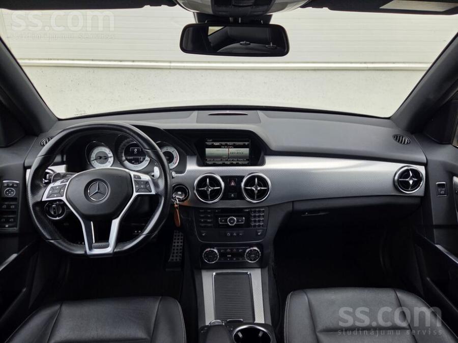 Black Mercedes-Benz GLK 350 2012 in Riga, with an engine capacity of 3.00 L and mileage of 220 thousand km for 14490 €, photo 23 on AUTOMOTO.COM.LV