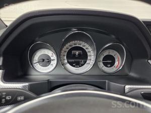 Black Mercedes-Benz GLK 350 2012 in Riga, with an engine capacity of 3.00 L and mileage of 220 thousand km for 14490 €, photo 24 on AUTOMOTO.COM.LV