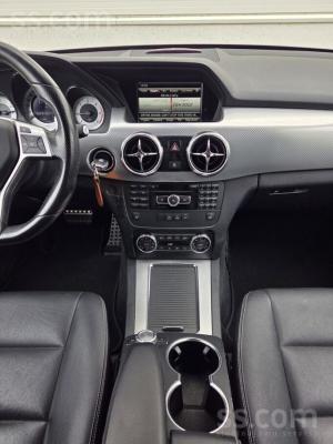 Black Mercedes-Benz GLK 350 2012 in Riga, with an engine capacity of 3.00 L and mileage of 220 thousand km for 14490 €, photo 26 on AUTOMOTO.COM.LV