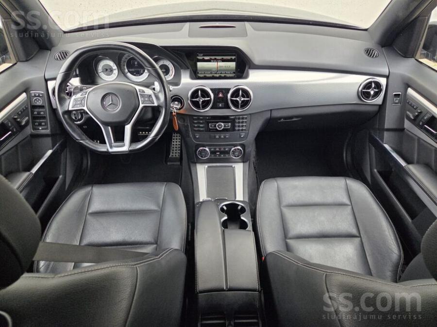 Black Mercedes-Benz GLK 350 2012 in Riga, with an engine capacity of 3.00 L and mileage of 220 thousand km for 14490 €, photo 28 on AUTOMOTO.COM.LV