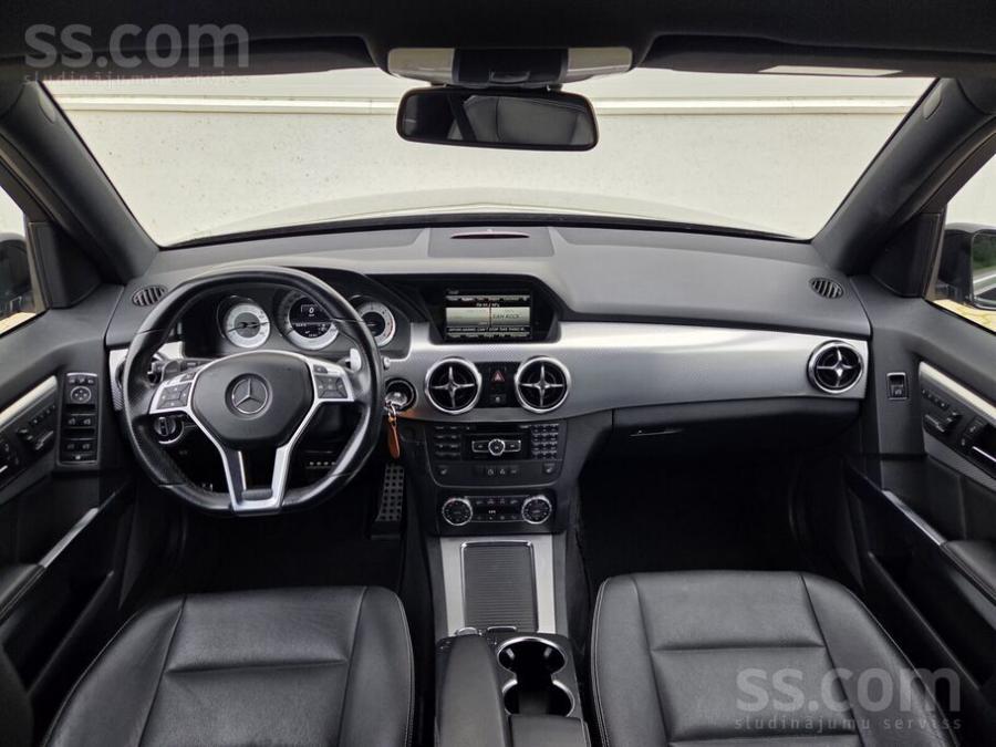 Black Mercedes-Benz GLK 350 2012 in Riga, with an engine capacity of 3.00 L and mileage of 220 thousand km for 14490 €, photo 29 on AUTOMOTO.COM.LV