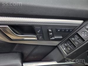 Black Mercedes-Benz GLK 350 2012 in Riga, with an engine capacity of 3.00 L and mileage of 220 thousand km for 14490 €, photo 31 on AUTOMOTO.COM.LV