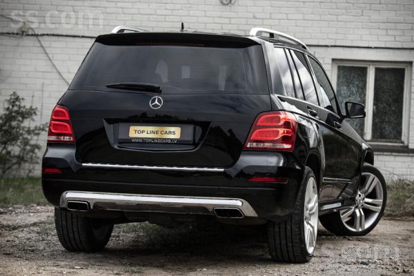 Black Mercedes-Benz GLK 350 2012 in Tukums, with an engine capacity of 3.00 L and mileage of 0 thousand km for 12888 €, photo 7 on AUTOMOTO.COM.LV