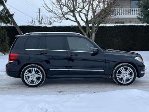 Black Mercedes-Benz GLK 350 2013 in Kedainiai, with an engine capacity of 2.99 L and mileage of 262 thousand km for 10399 €, photo 6 on AUTOMOTO.COM.LV
